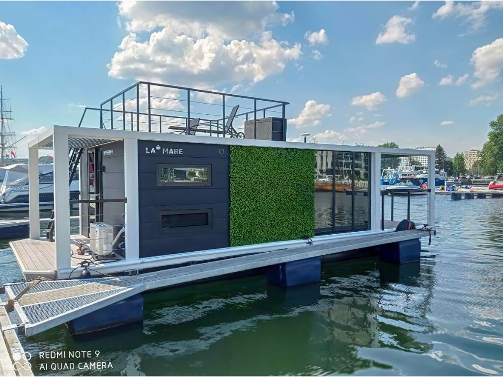 Modern 11 Houseboats For Sale | Clinton, CT | Waterlodge